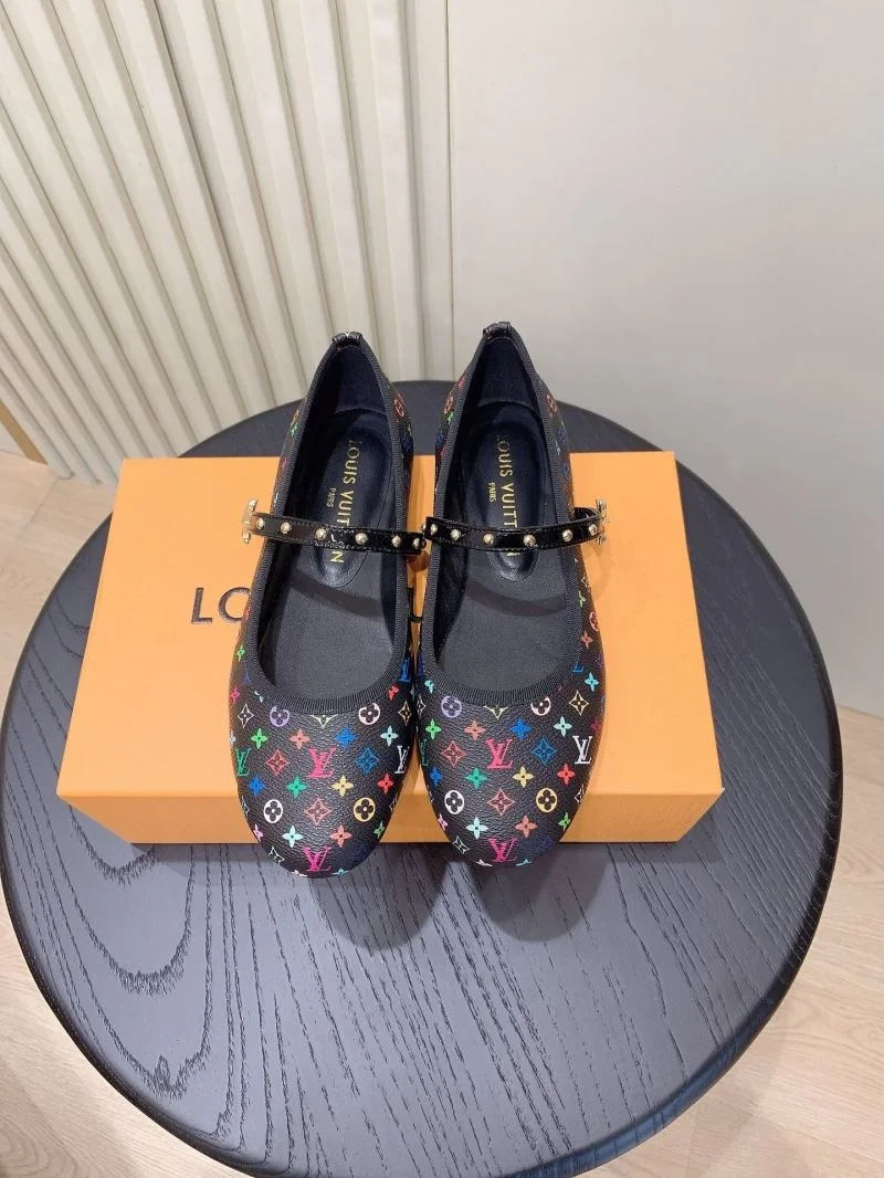 Louis Vuitton Flat Shoes