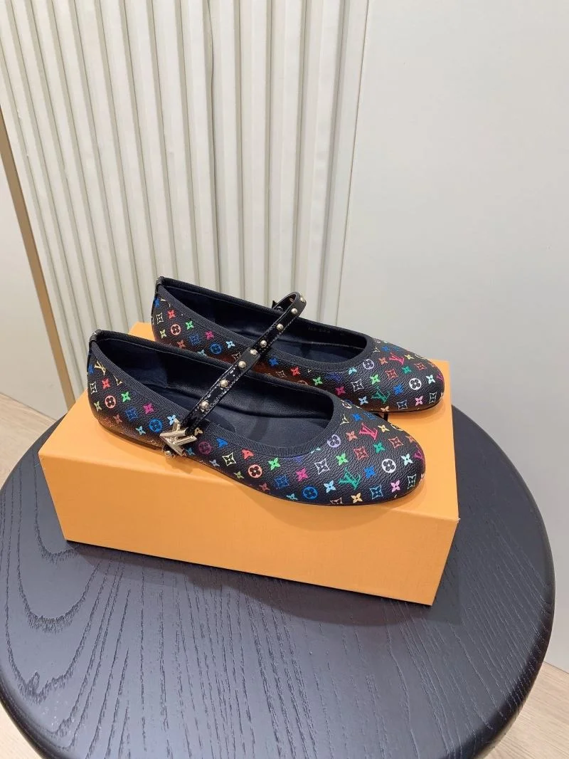 Louis Vuitton Flat Shoes
