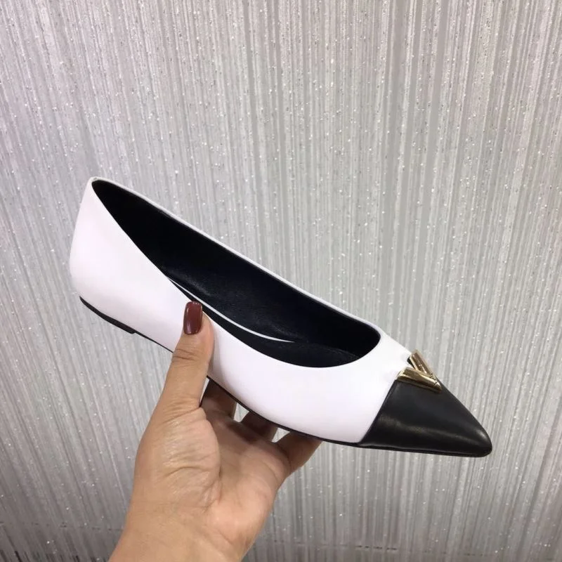 Louis Vuitton Flat Shoes
