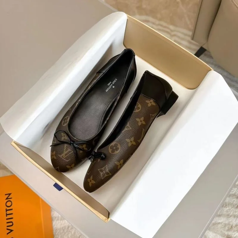 Indistinguishable Louis Vuitton Flat Shoes