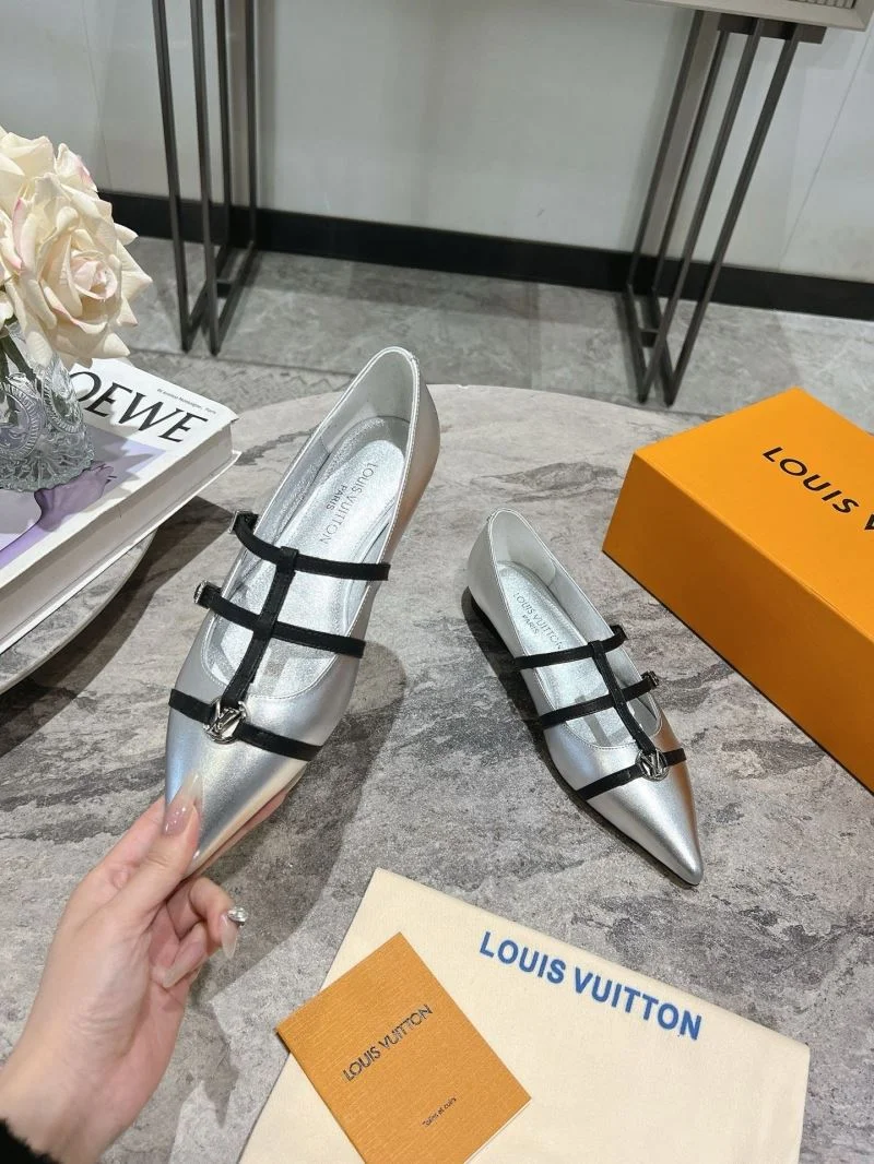Indistinguishable Louis Vuitton Flat Shoes