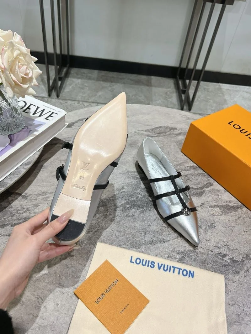 Indistinguishable Louis Vuitton Flat Shoes