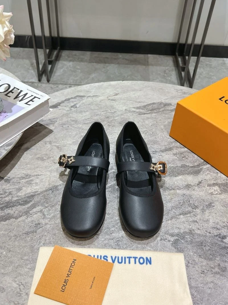 Louis Vuitton Flat Shoes