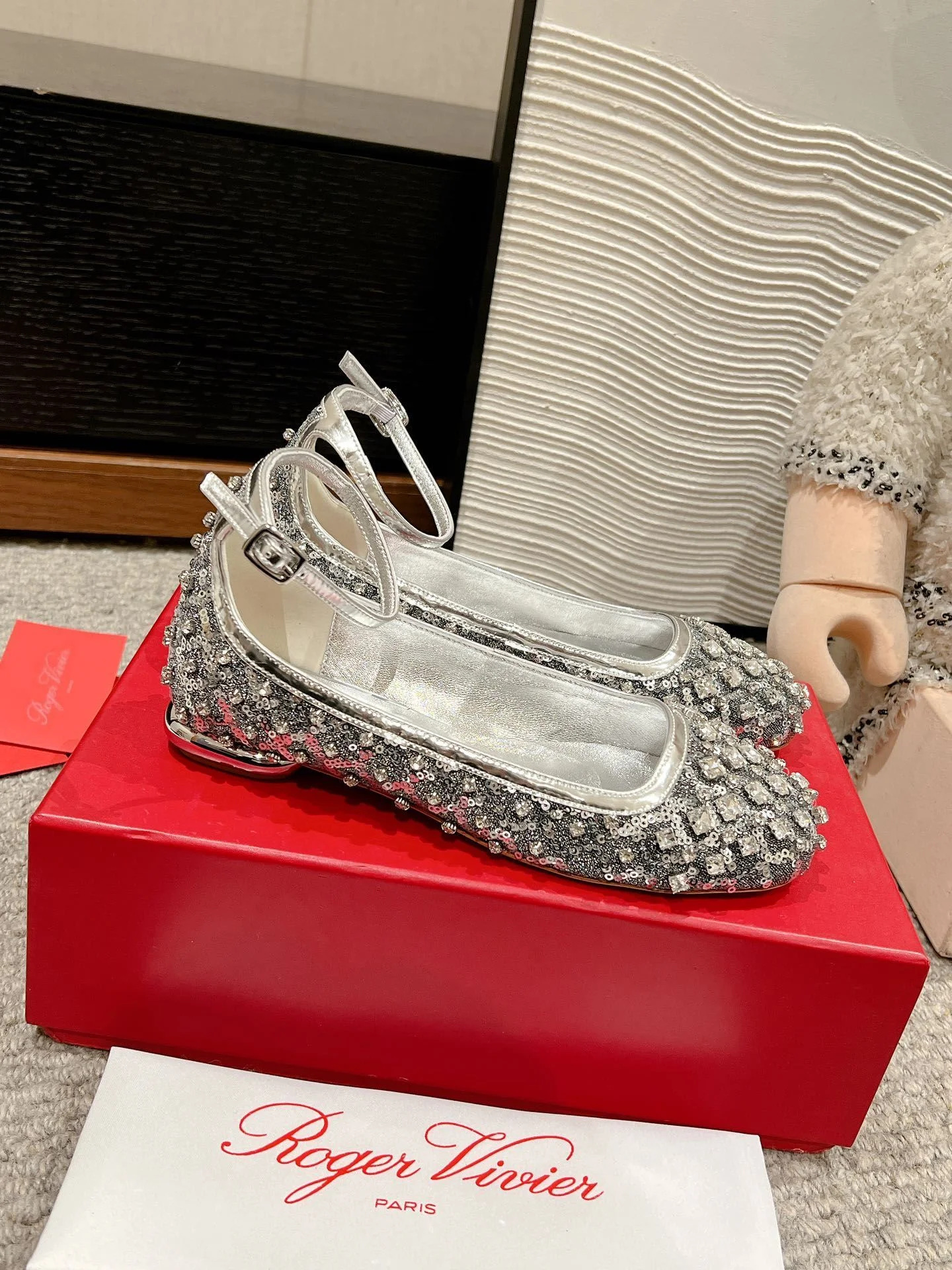 Louis Vuitton Flat Shoes