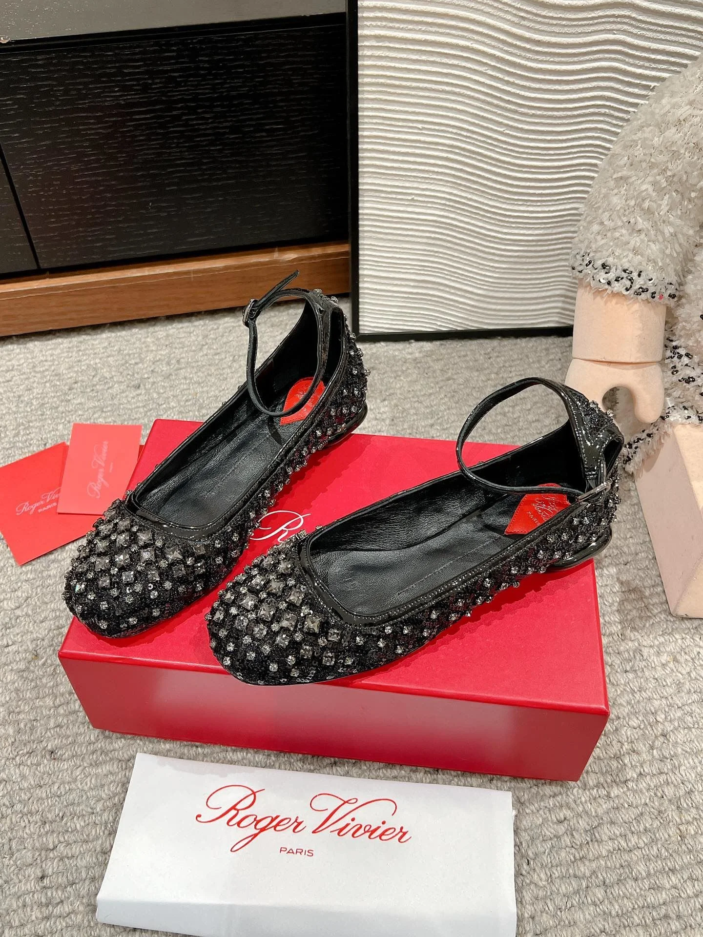 Louis Vuitton Flat Shoes