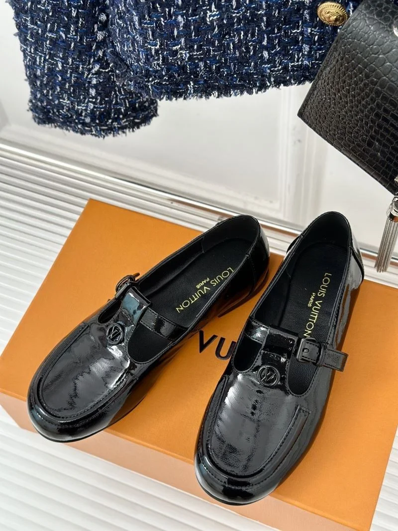 Louis Vuitton Flat Shoes