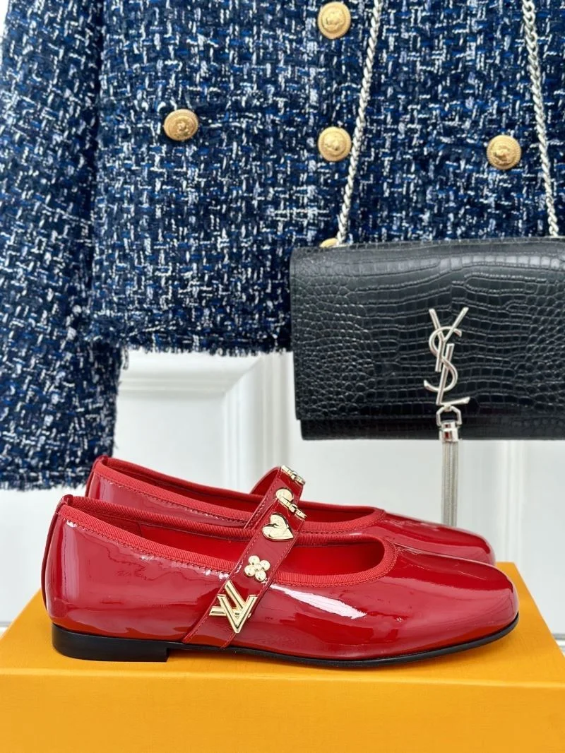 Louis Vuitton Flat Shoes