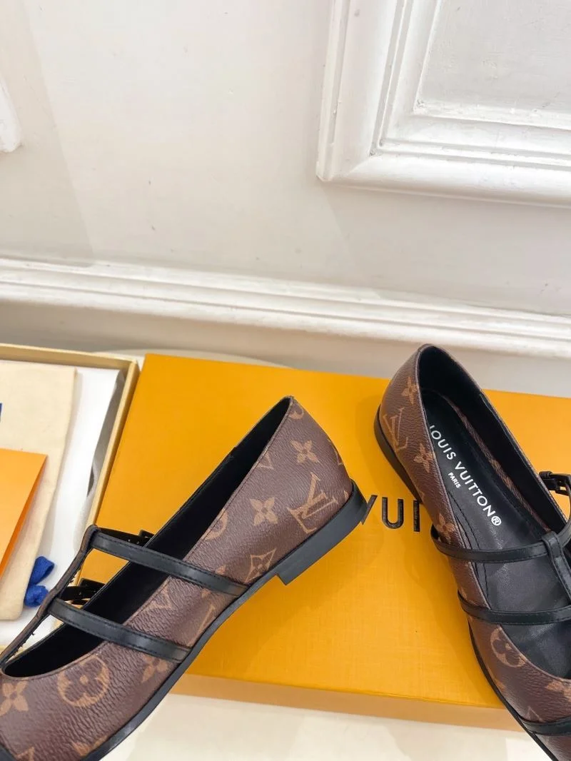 Cut-rate Louis Vuitton Flat Shoes