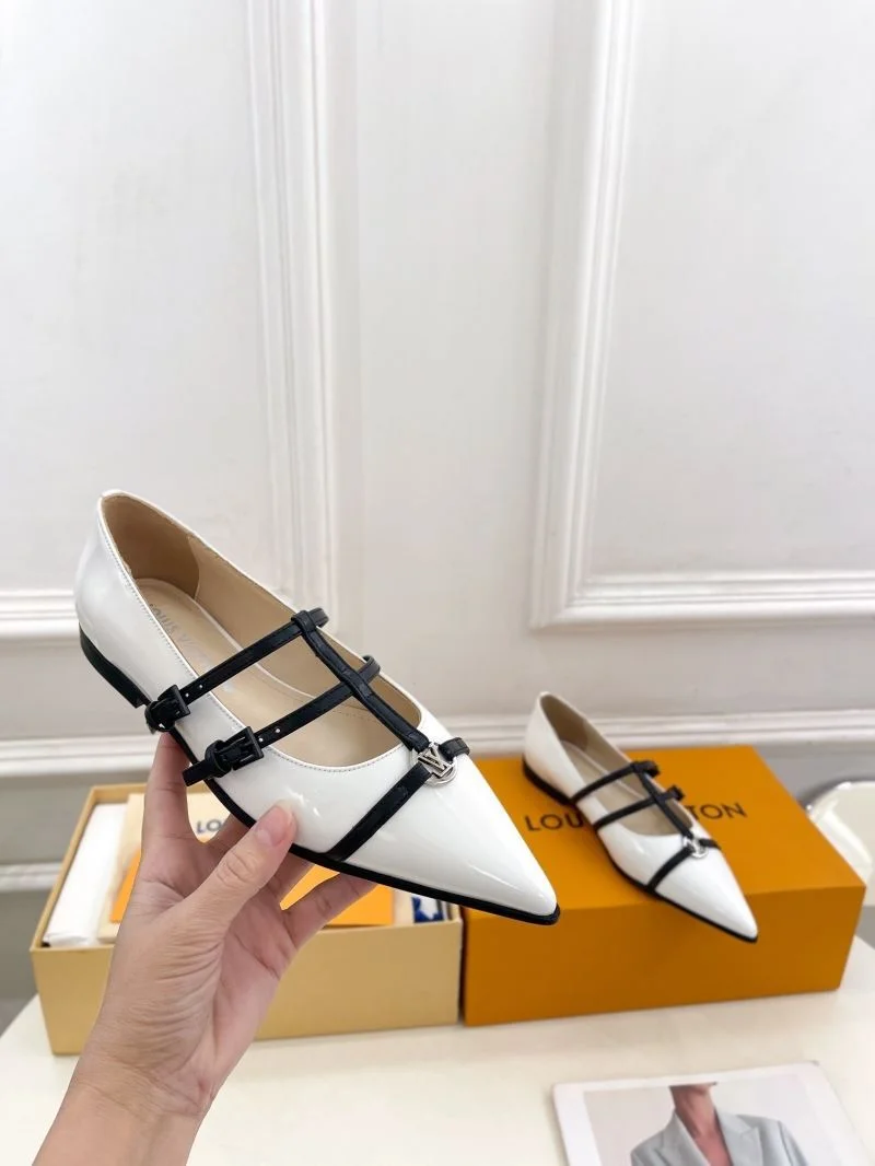 High accuracy Louis Vuitton Flat Shoes