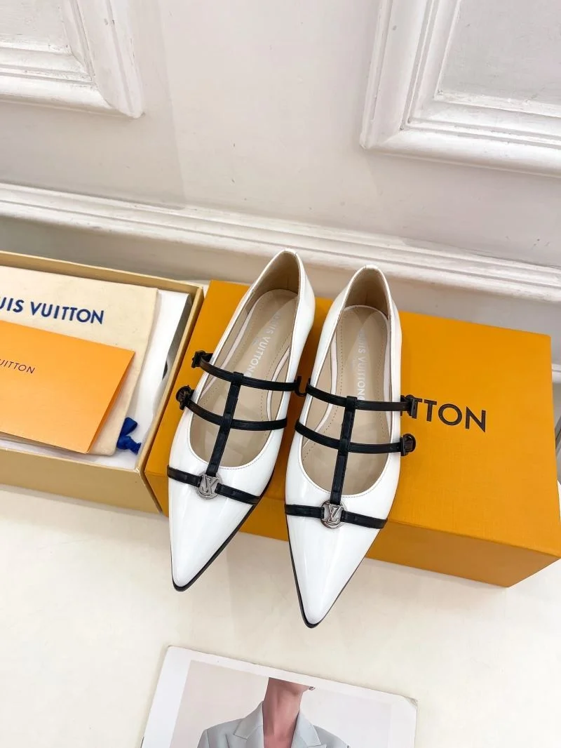 High accuracy Louis Vuitton Flat Shoes