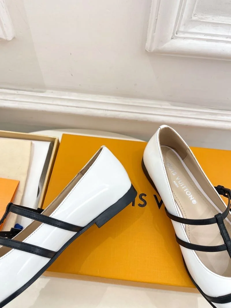 High accuracy Louis Vuitton Flat Shoes
