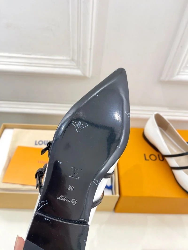 High accuracy Louis Vuitton Flat Shoes