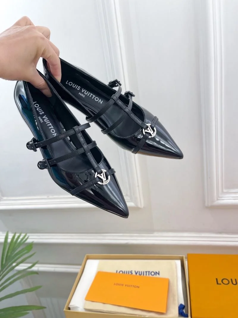 Low-cost Louis Vuitton Flat Shoes