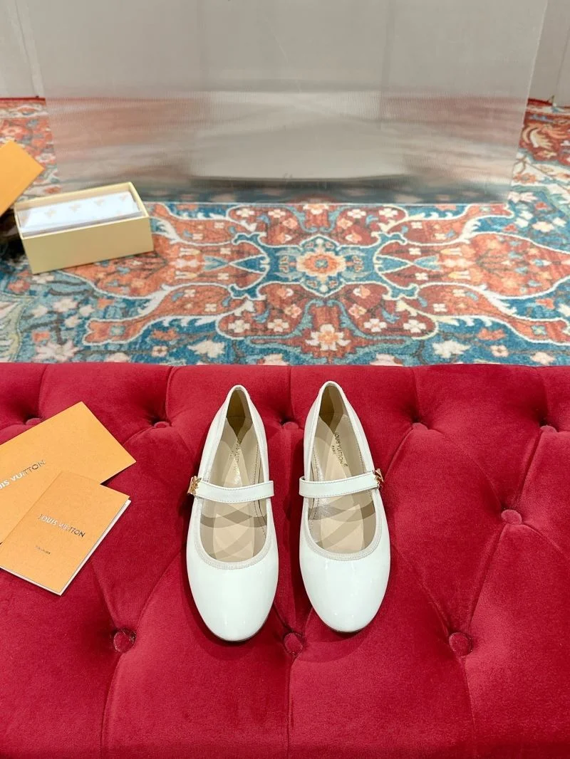 Louis Vuitton Flat Shoes