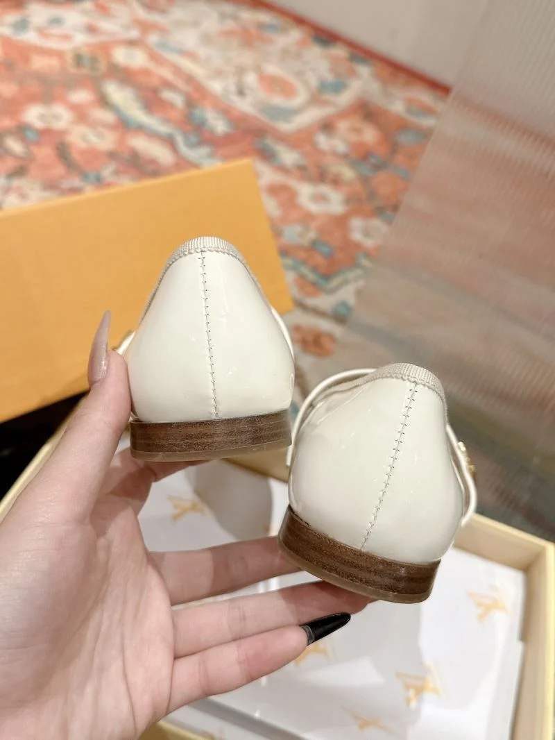 Low-cost Louis Vuitton Flat Shoes