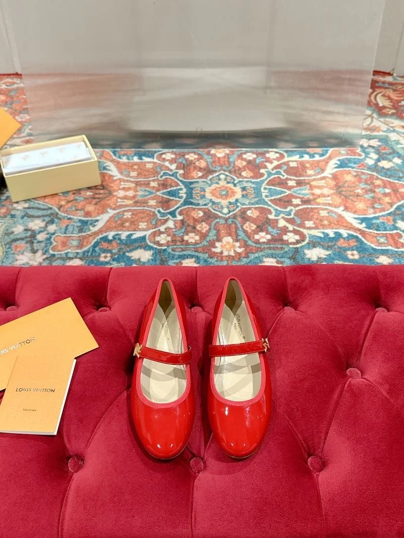 Louis Vuitton Flat Shoes