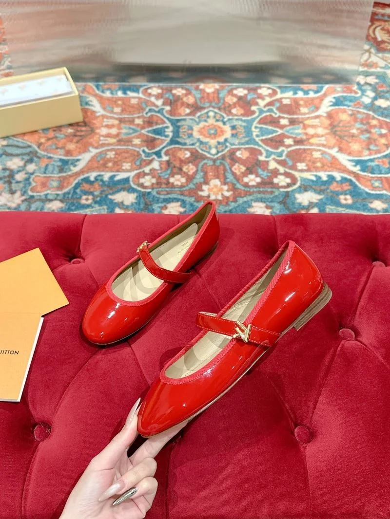 Louis Vuitton Flat Shoes