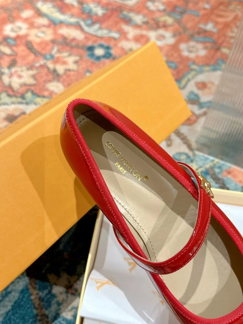 Louis Vuitton Flat Shoes