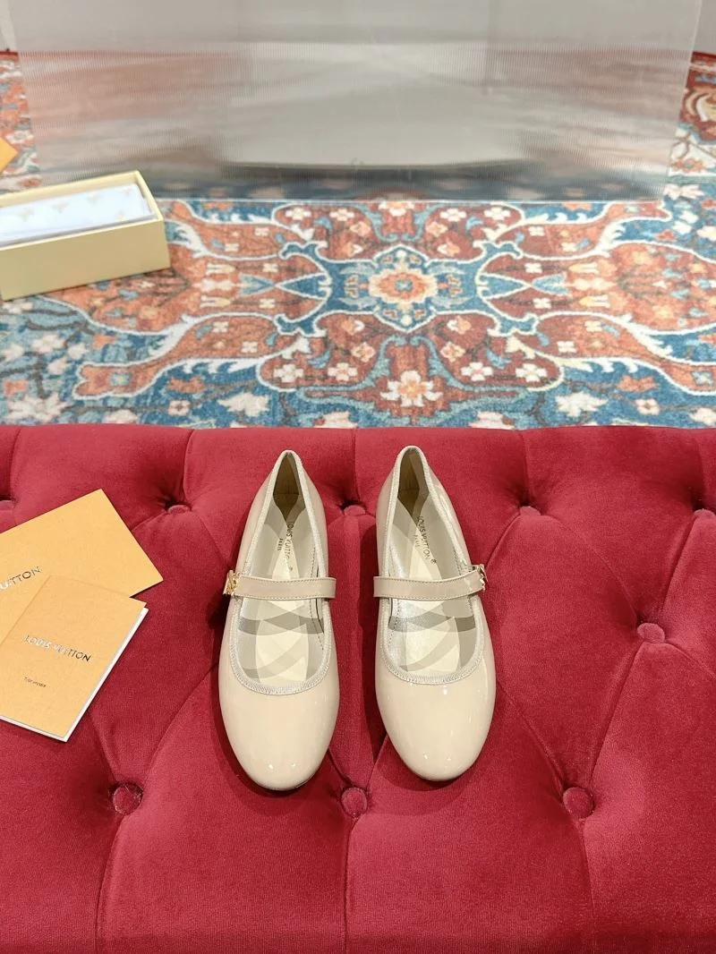 Louis Vuitton Flat Shoes