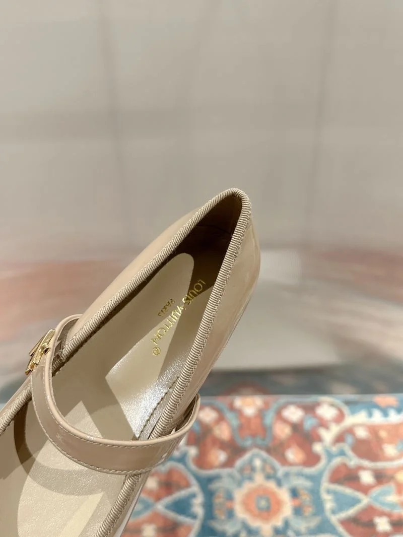 Louis Vuitton Flat Shoes