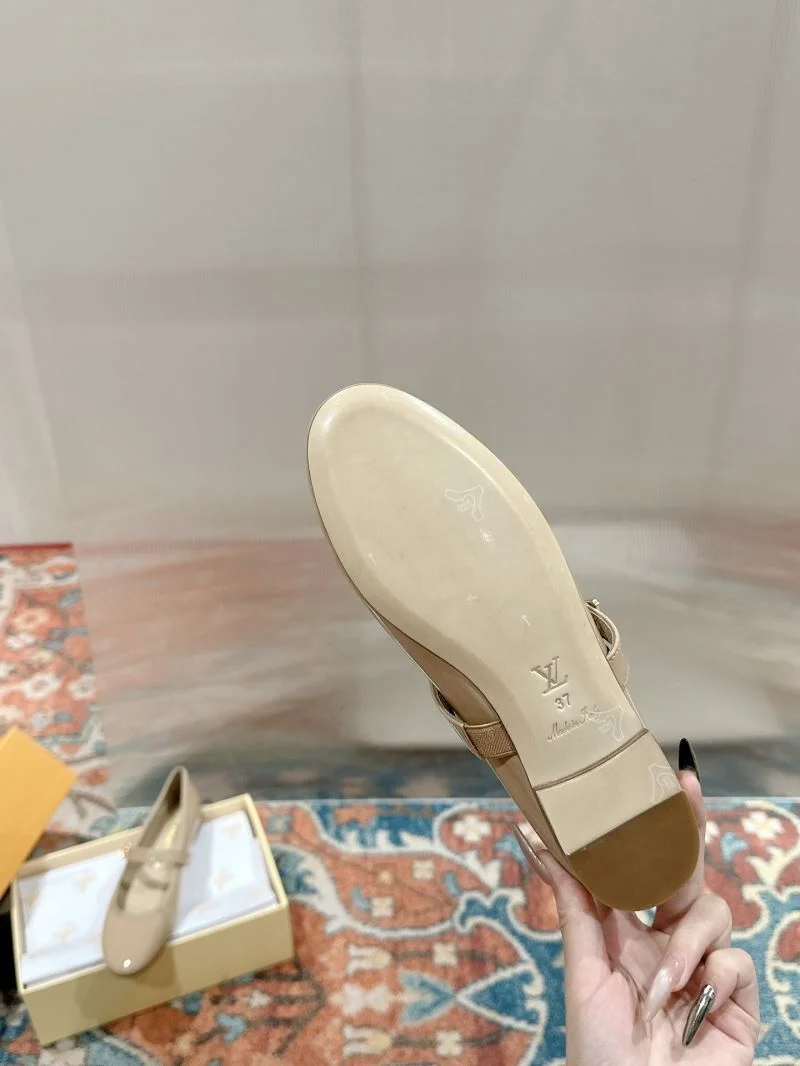 Louis Vuitton Flat Shoes
