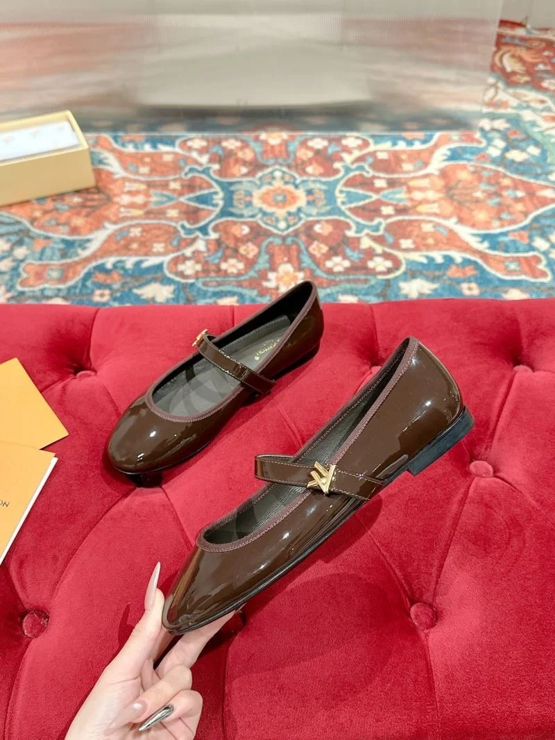 Louis Vuitton Flat Shoes