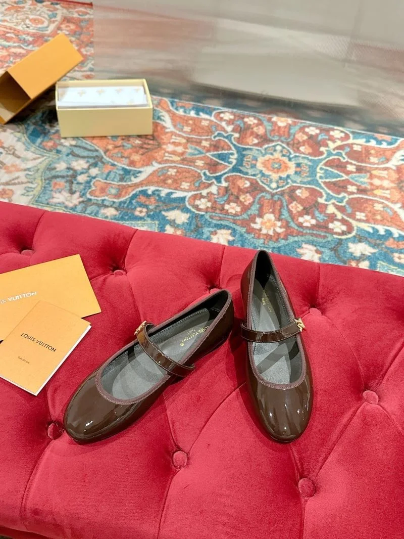 Louis Vuitton Flat Shoes