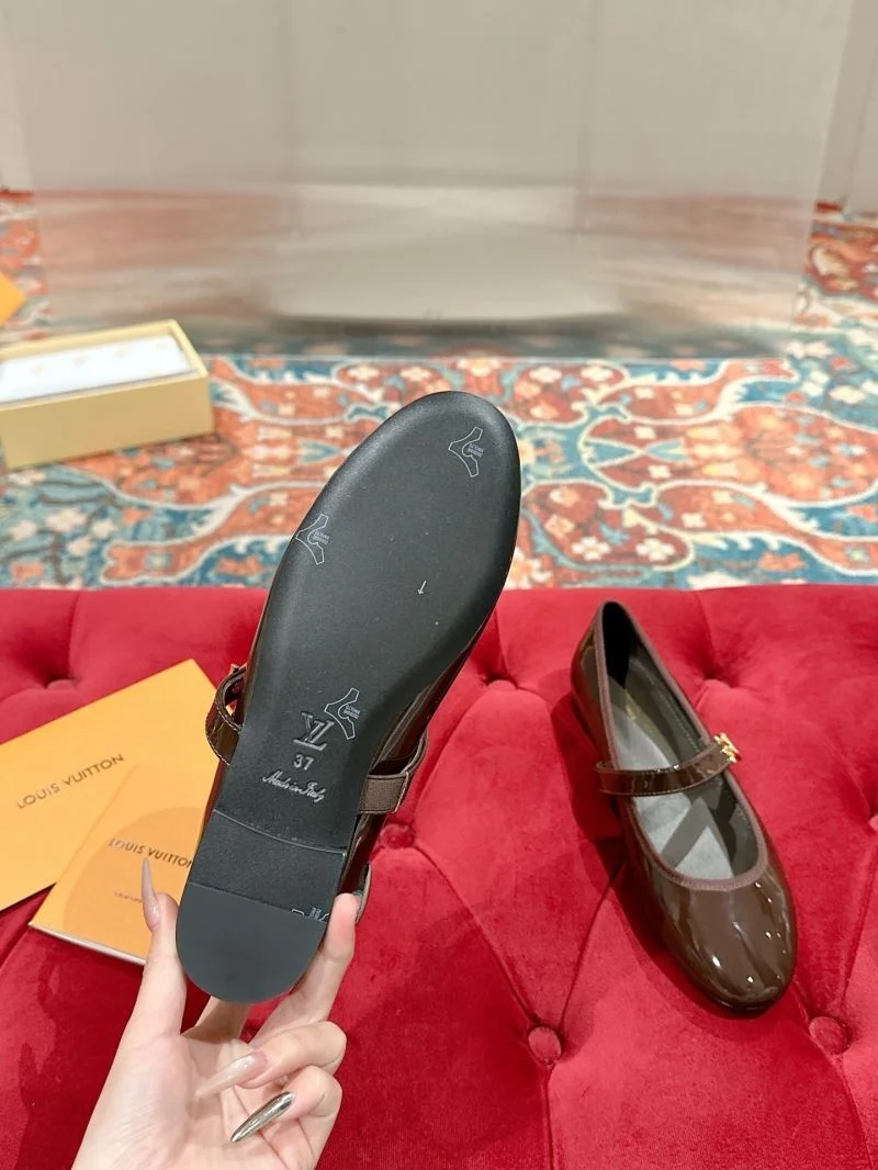 Louis Vuitton Flat Shoes