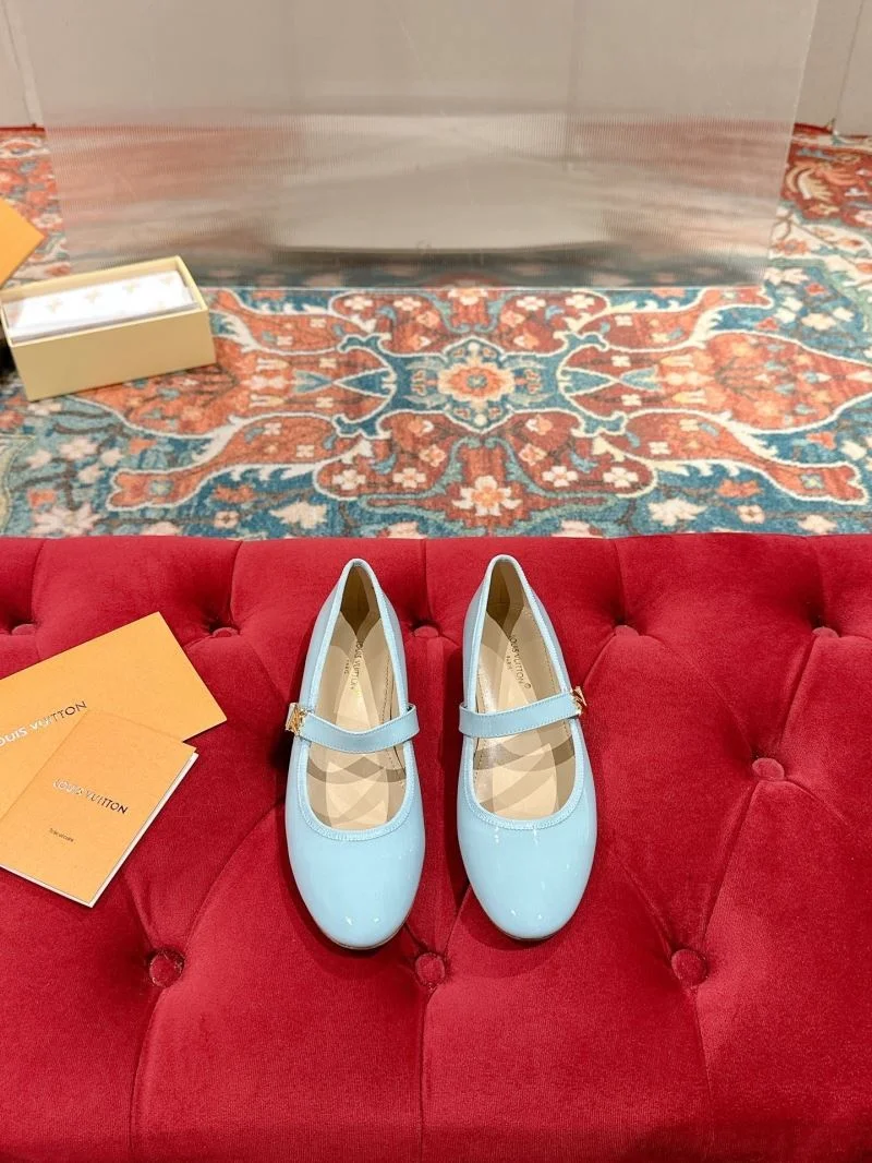 Louis Vuitton Flat Shoes