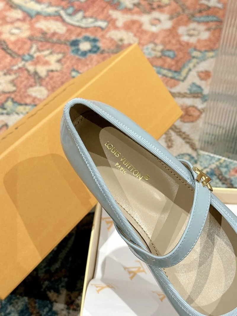 High fidelity Louis Vuitton Flat Shoes