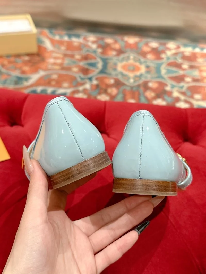 High fidelity Louis Vuitton Flat Shoes
