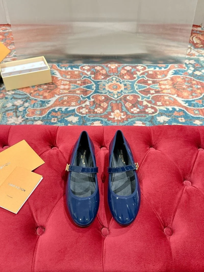 Louis Vuitton Flat Shoes