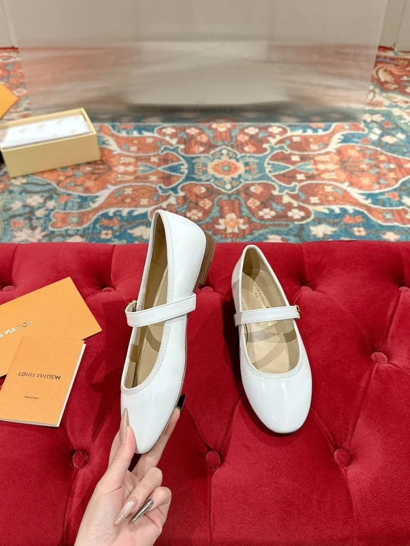 Louis Vuitton Flat Shoes