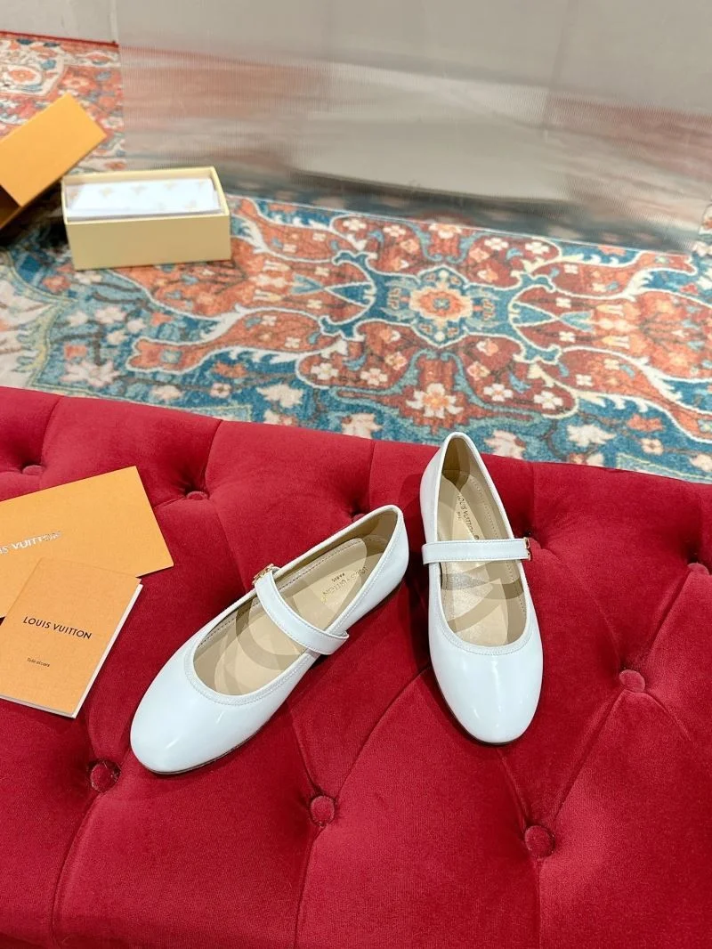 Louis Vuitton Flat Shoes