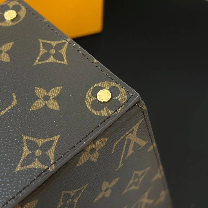 Inexpensive Louis Vuitton Flower Baskets