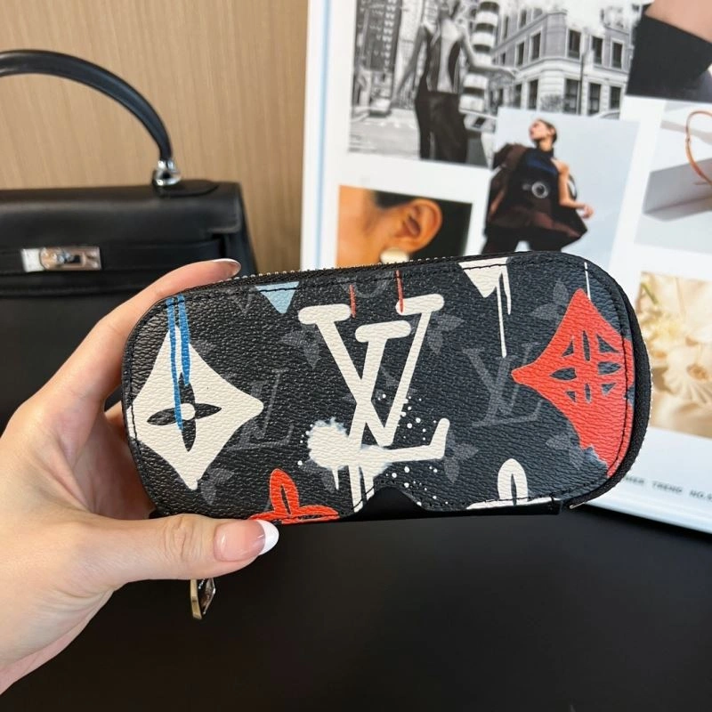 Louis Vuitton Glass Boxes