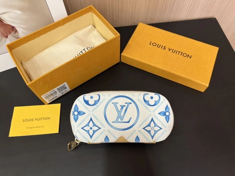High fidelity Louis Vuitton Glass Boxes