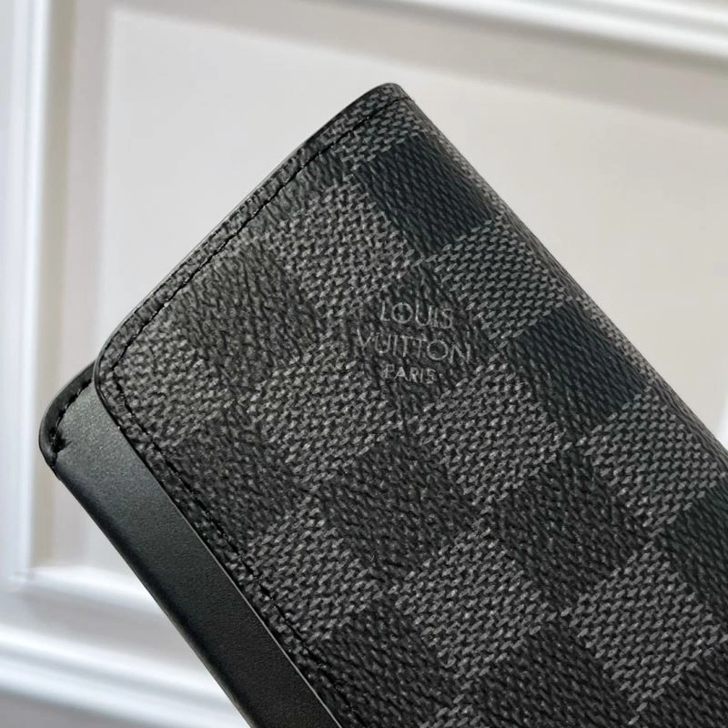 Brand-authenticated Louis Vuitton Glass Boxes
