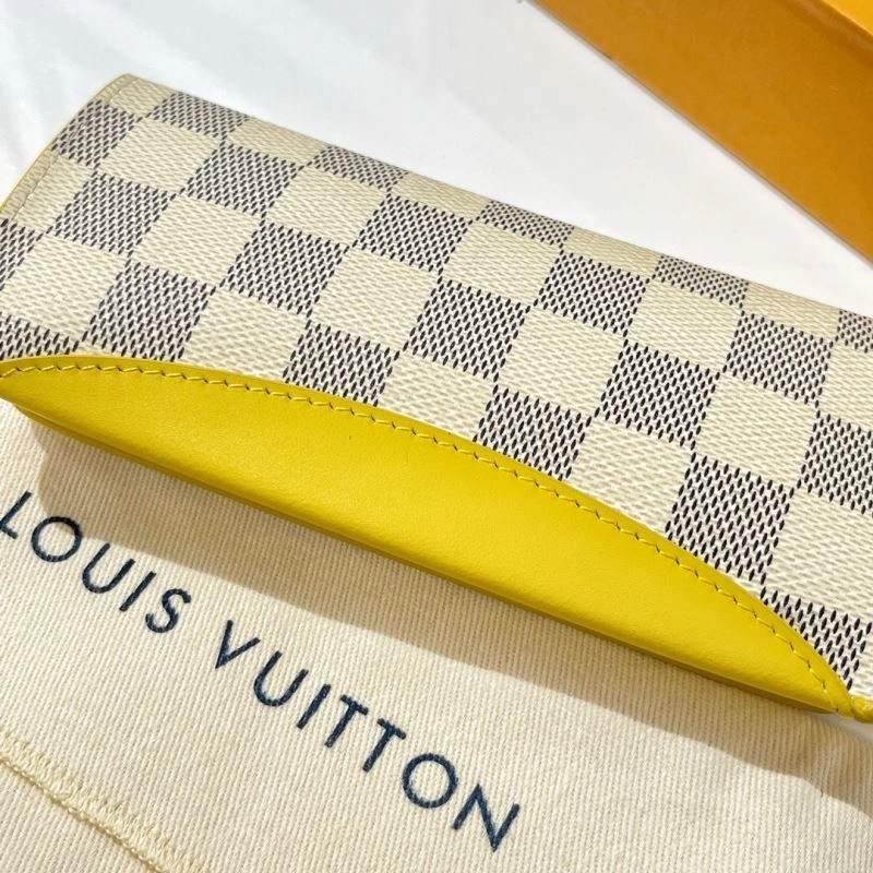 Official Louis Vuitton Glass Boxes
