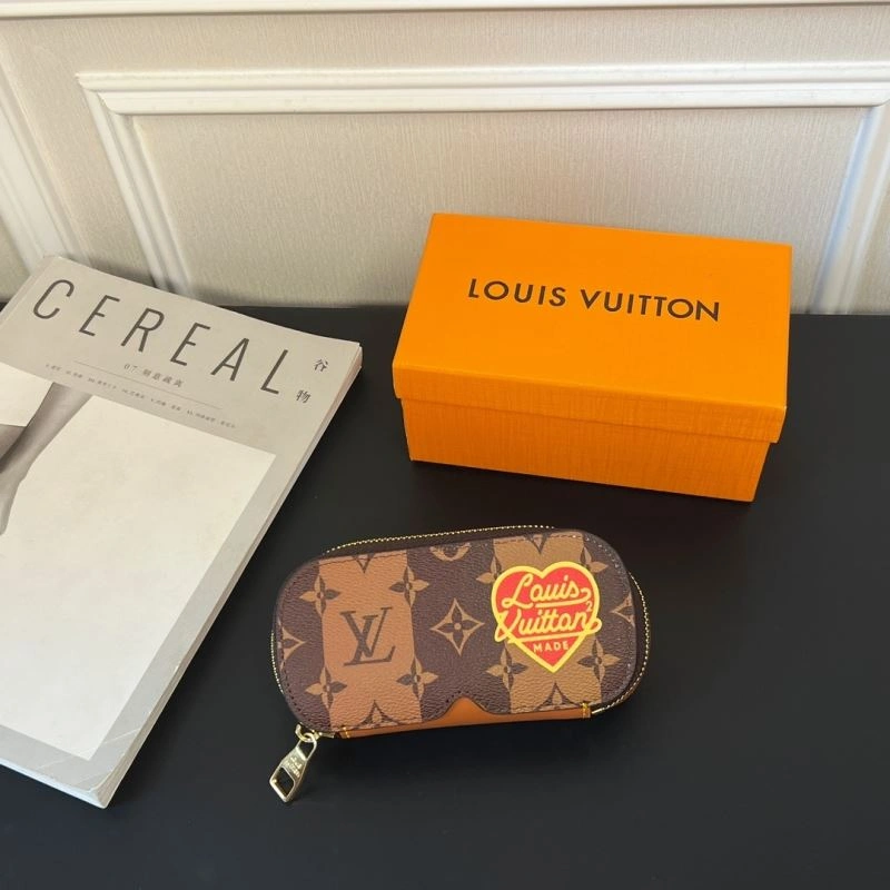 Bargain Louis Vuitton Glass Boxes