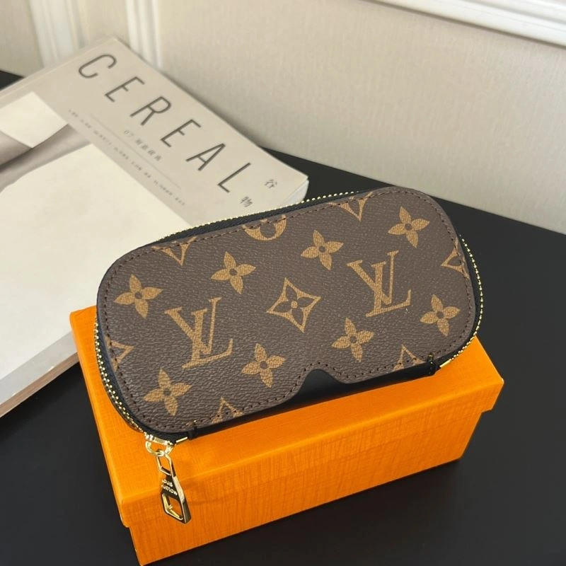 Cut-rate Louis Vuitton Glass Boxes