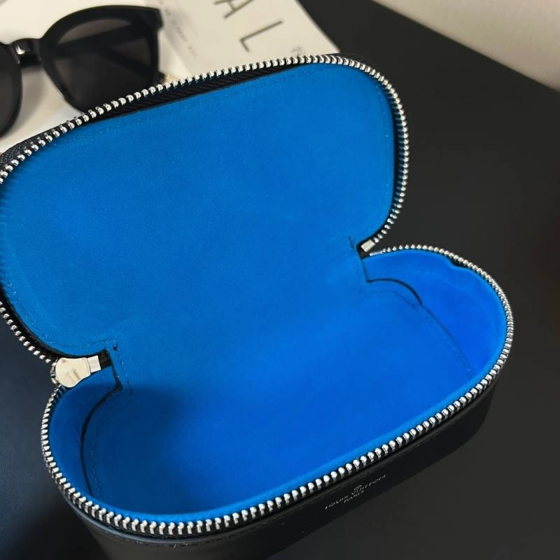 Bargain Louis Vuitton Glass Boxes