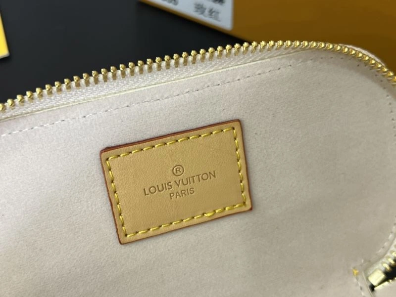 Cut-rate Louis Vuitton Glass Boxes