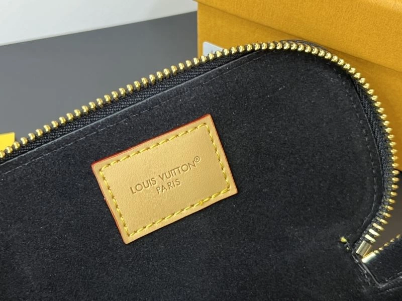 Accurate model Louis Vuitton Glass Boxes
