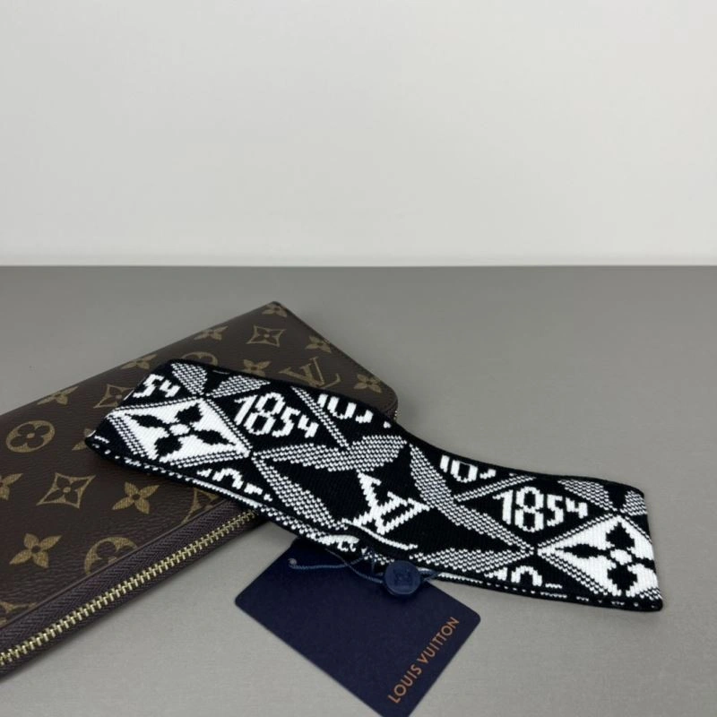Bargain Louis Vuitton Hair Hoop