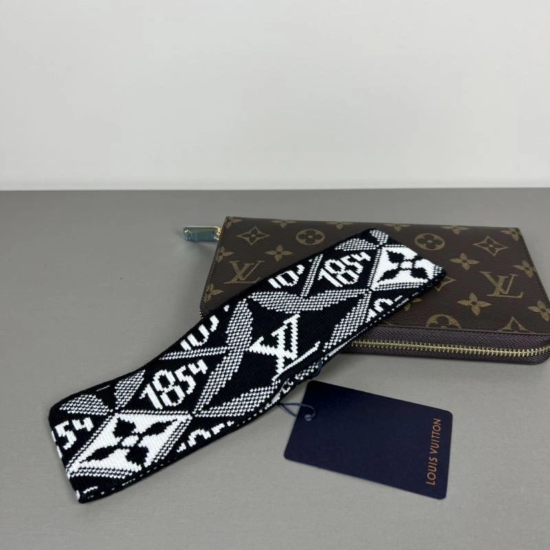Bargain Louis Vuitton Hair Hoop