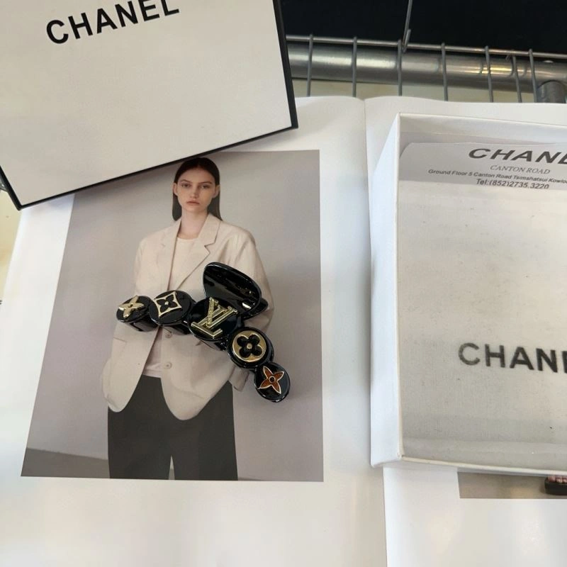 Louis Vuitton Hair Hoop