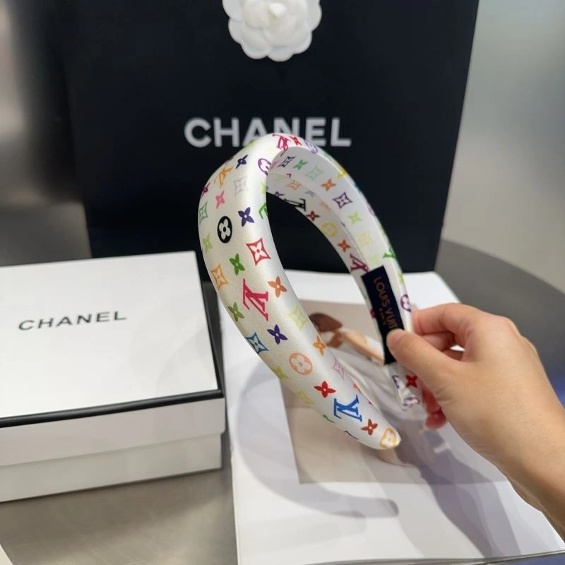 Top match Louis Vuitton Hair Hoop