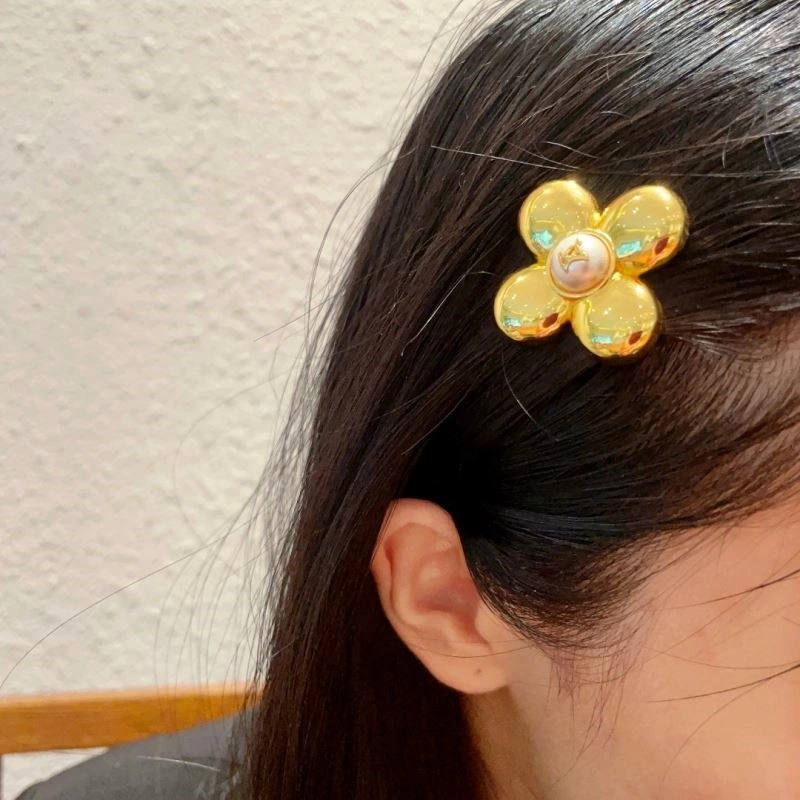 Accurate model Louis Vuitton Hairpins