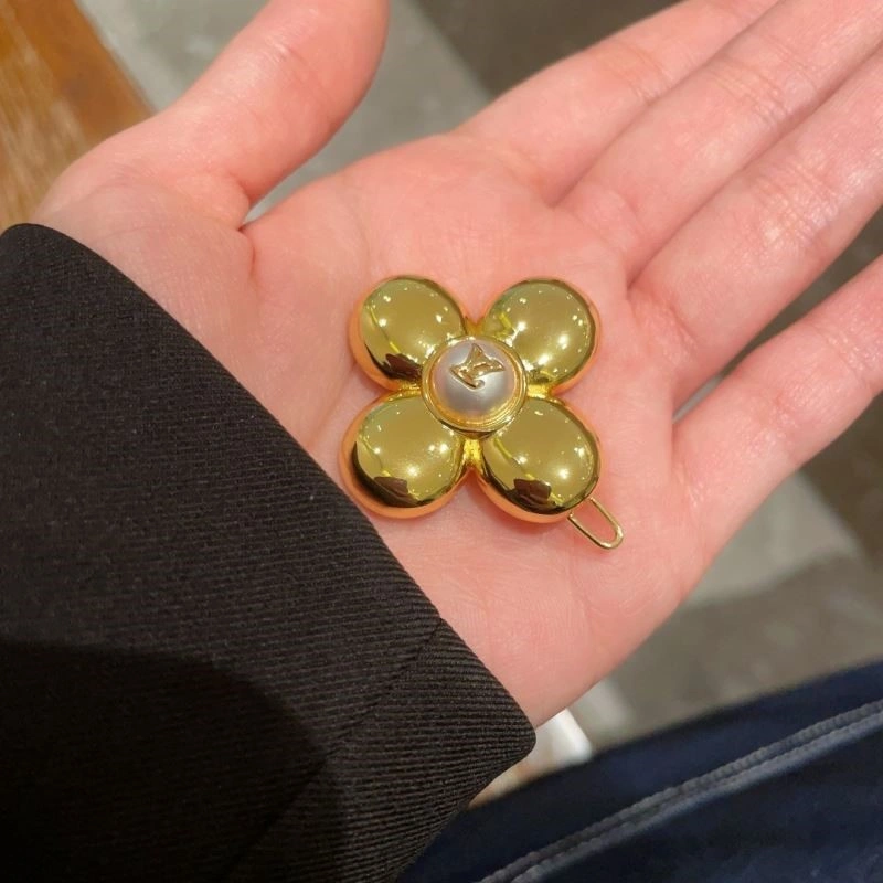 Accurate model Louis Vuitton Hairpins